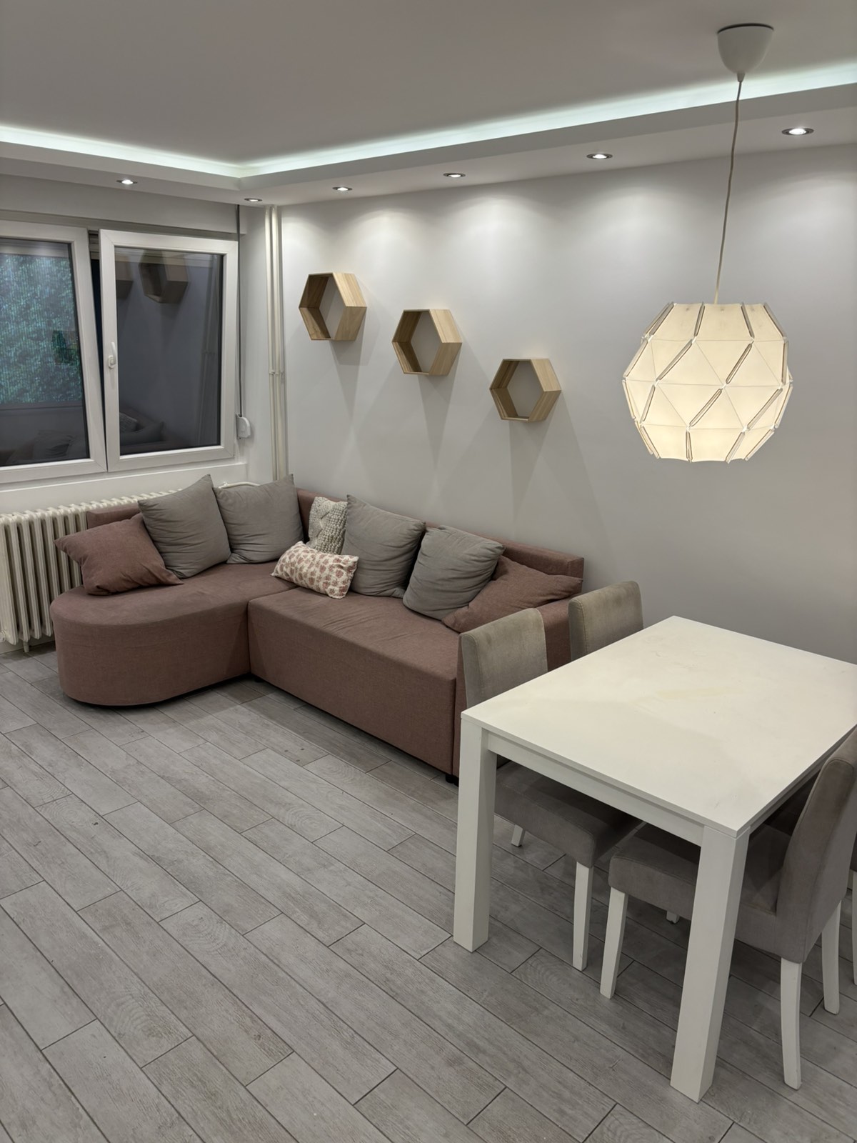 I am renting a two-room apartment in Vozdovac-Kumodraz (Serbia, Beograd ...